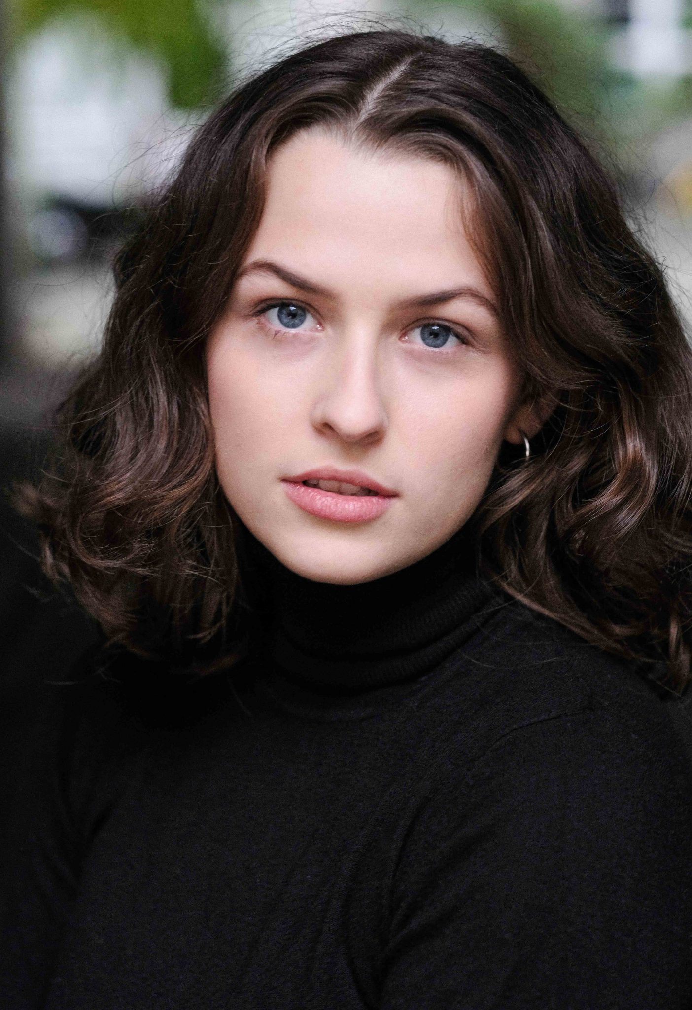 Absolvent:innen – ETI Schauspielschule Berlin